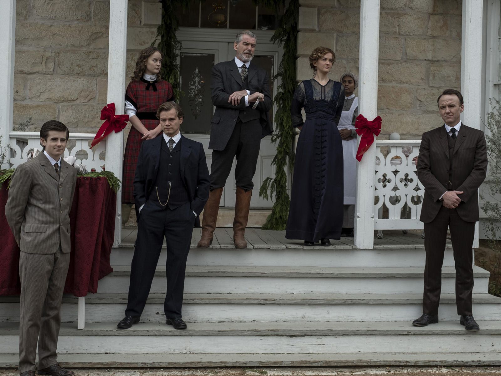 The Son : The Son : Fotos Jess Weixler, Shane Graham, Pierce Brosnan ...