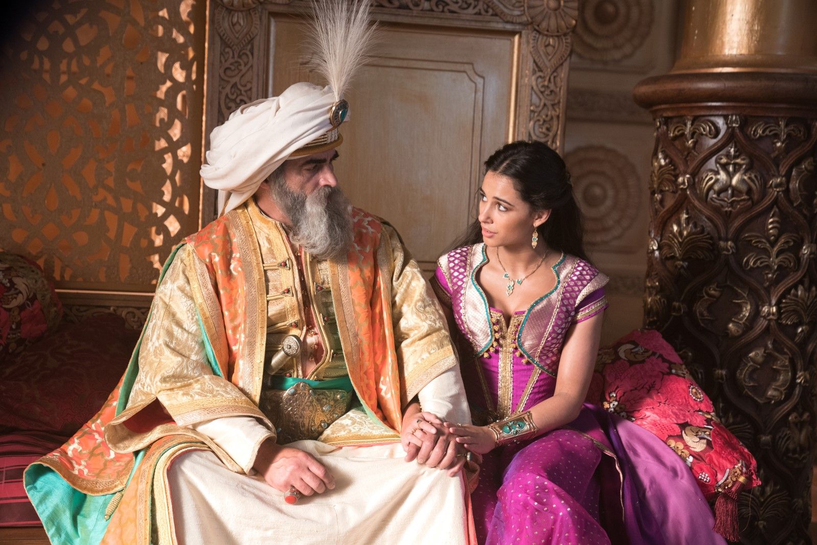 Foto de Naomi Scott - Aladdin : Fotos Naomi Scott, Navid Negahban ...