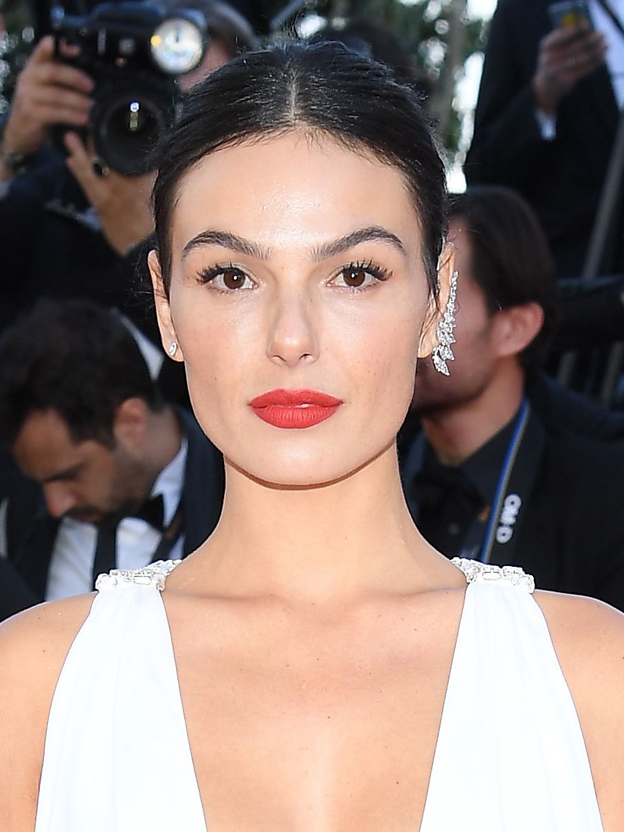 Isis Valverde's Instagram, Twitter & Facebook on IDCrawl