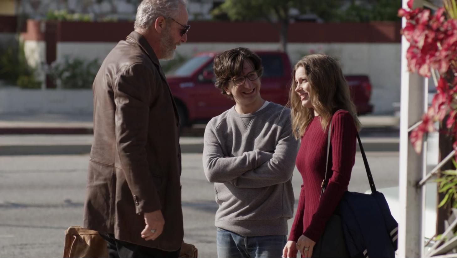 Pôster Love 3ª temporada - Pôster 6 no 83 - AdoroCinema