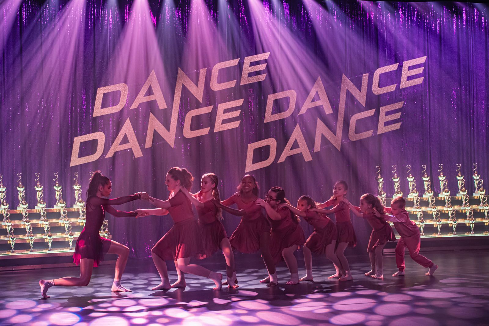 Foto de Lidya Jewett - Feel the Beat : Fotos Sofia Carson, Lidya Jewett ...