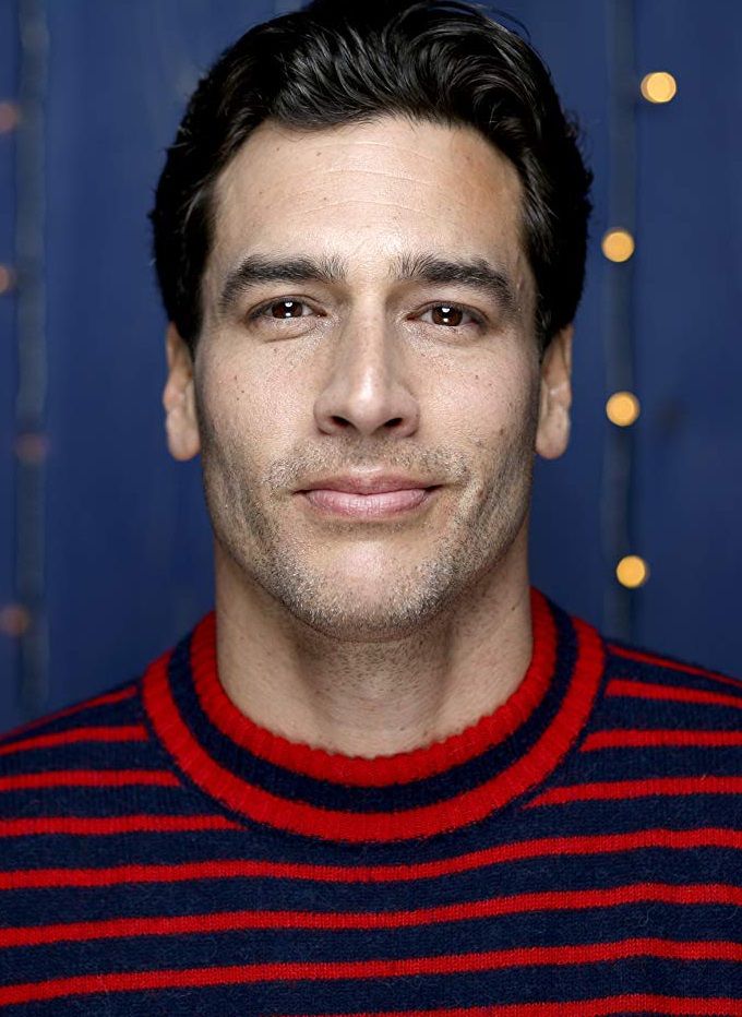 John James - AdoroCinema