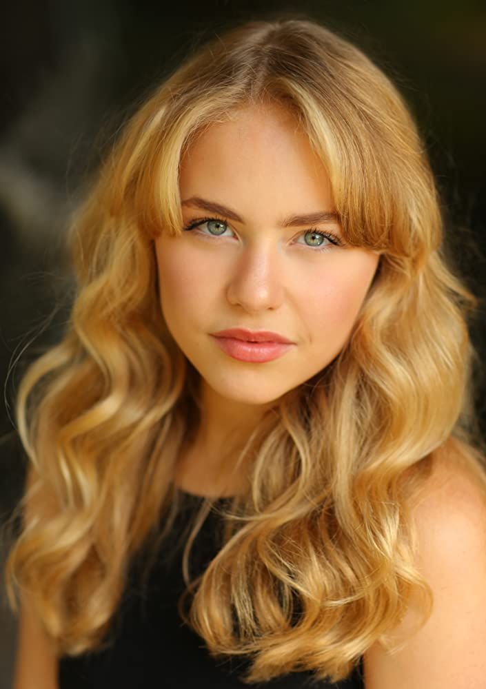 Eve Austin - AdoroCinema