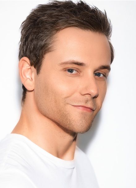 James Austin Kerr - AdoroCinema