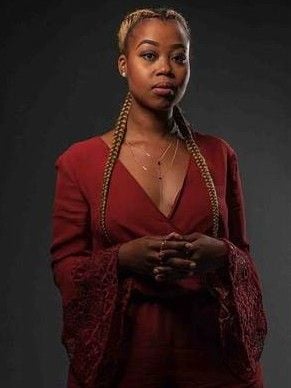 Sne Mbatha - AdoroCinema