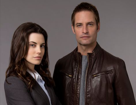 Intelligence : Fotos Meghan Ory, Josh Holloway - 80 no 82 - AdoroCinema