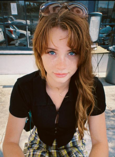 Violet Brinson - AdoroCinema