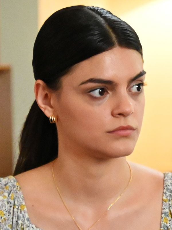 Cumelen Sanz - AdoroCinema