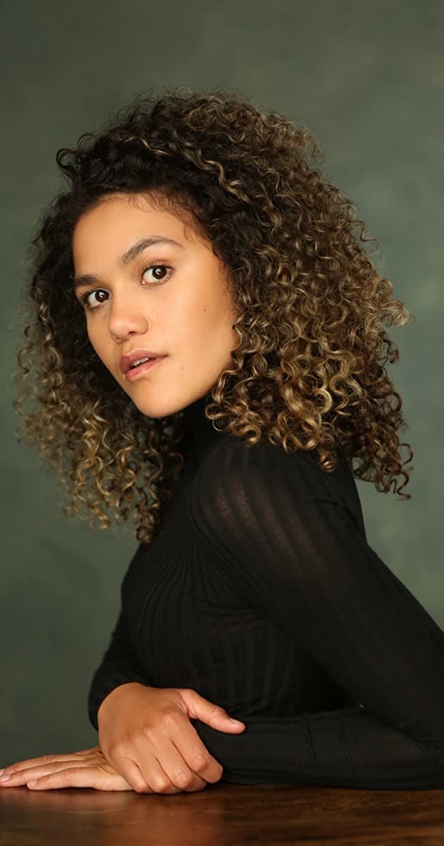 Emma McDonald - AdoroCinema