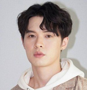 Patchanon Ounsa-ard - AdoroCinema