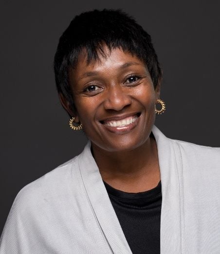 Pumla Ndlazi - AdoroCinema