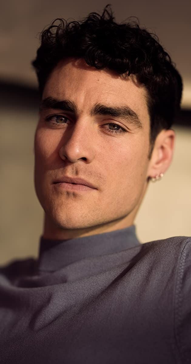 Ryan Bown - AdoroCinema