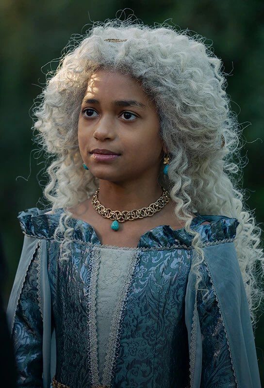 Nova Foueillis-Mosé : A biografia - AdoroCinema