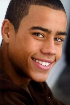 Aaron Miko - AdoroCinema