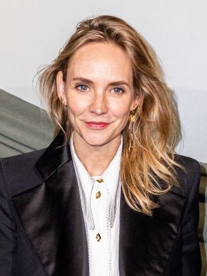 Bracha van Doesburgh - AdoroCinema