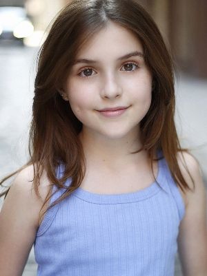 Juliana Davies - AdoroCinema