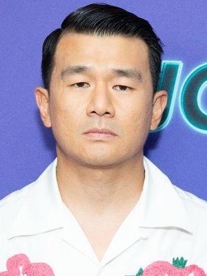 Ronny Chieng - AdoroCinema