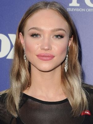 Kelly Van Der Burg - AdoroCinema