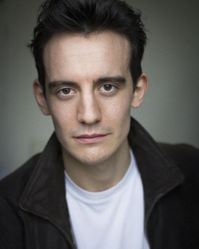 Andrew Buzzeo - AdoroCinema