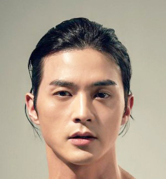 Foto de Kim Ji-hoon - Poster Kim Ji-hoon - Foto 2 de 5 - AdoroCinema