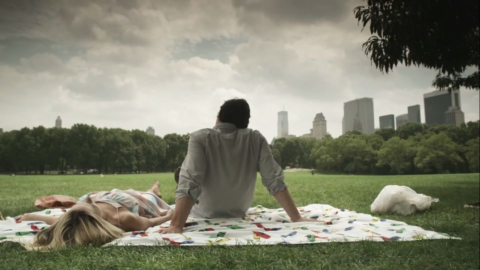 Trailer do filme Not Waving But Drowning - Not Waving But Drowning ...