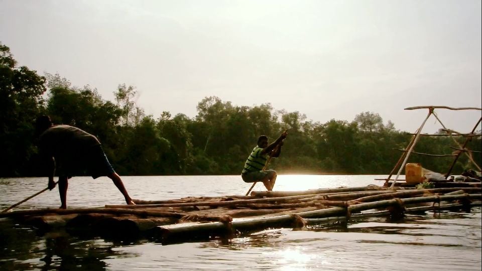 Trailer do filme Travessia - Travessia Trailer Original - AdoroCinema