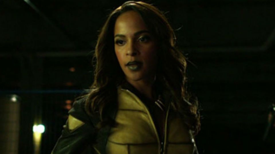 Arrow 4ª Temporada Teaser "Taken" Original - Teaser Arrow T04 - AdoroCinema
