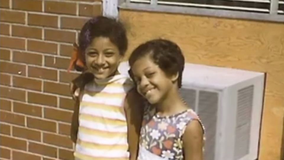 Trailer do filme Family Affair - Family Affair Trailer Original ...