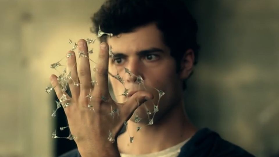 Trailer do filme Max Steel - Max Steel Trailer Dublado - AdoroCinema