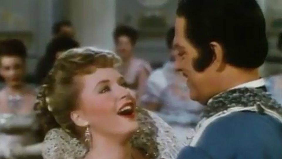 Trailer do filme O Fantasma da Ópera - O Fantasma da Ópera Trailer ...